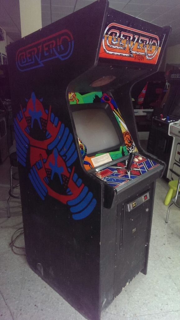 Unboxing de la recreativa Berzerk en Arcade Vintage - Retrolaser